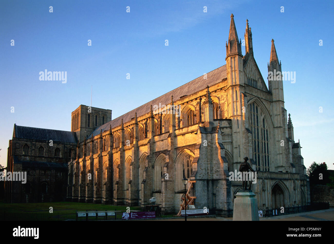 England, Hampshire, Winchester, Winchester Cathedral Stock Photo - Alamy