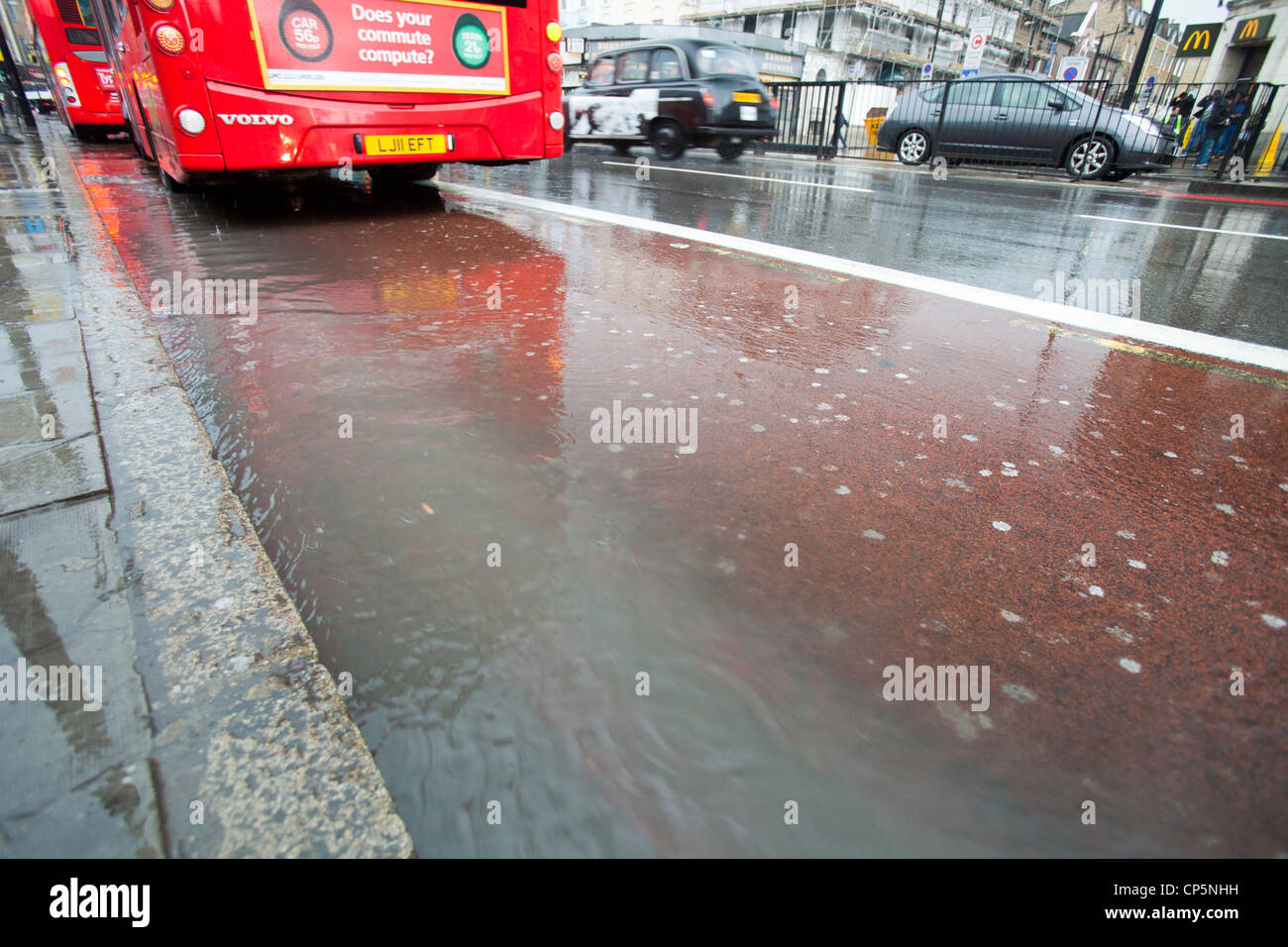 Street gutter hi-res stock photography and images - Alamy