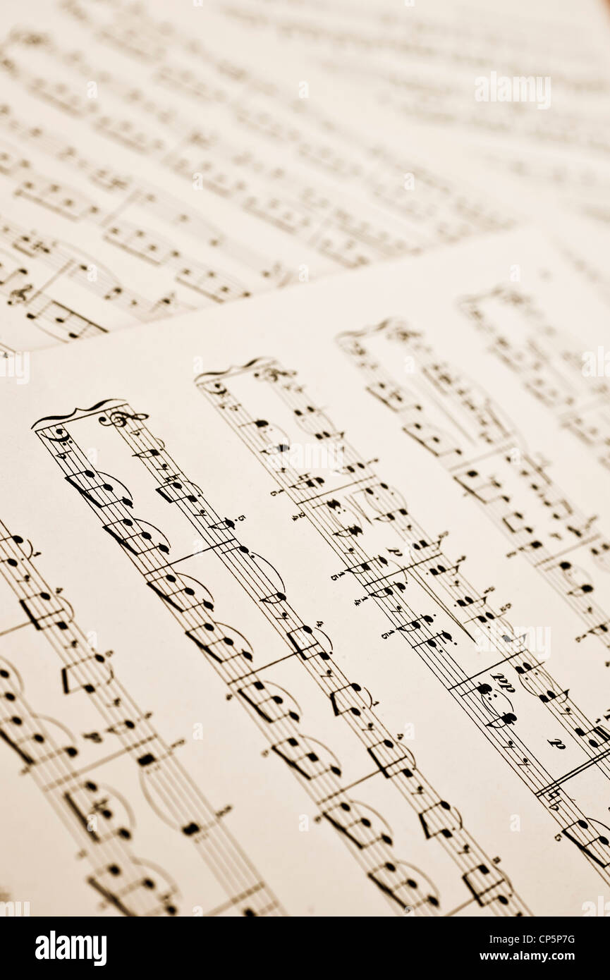 music score background Stock Photo - Alamy