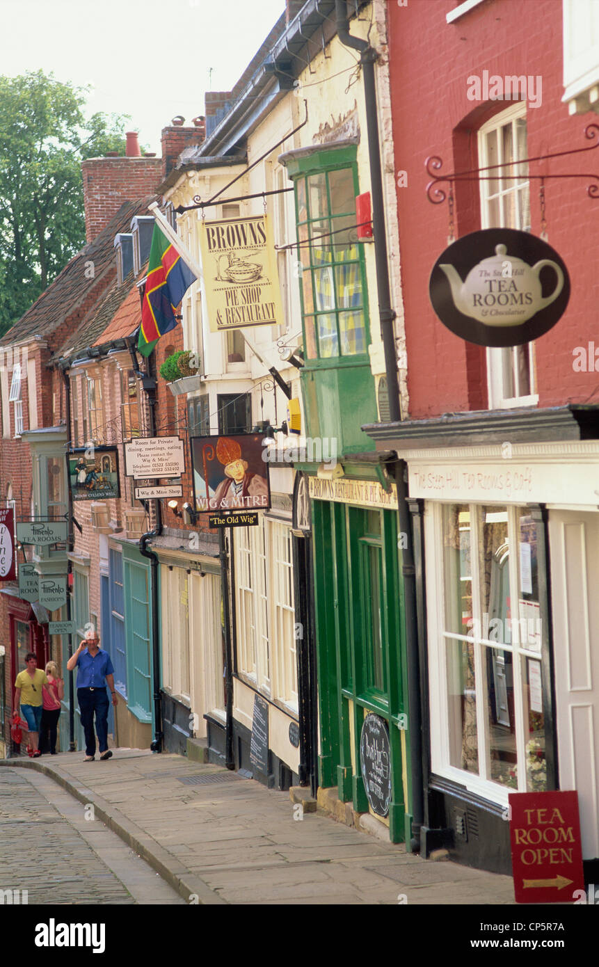 England, Lincolnshire, Lincoln, Shops on Steep Hill Stock Photo - Alamy