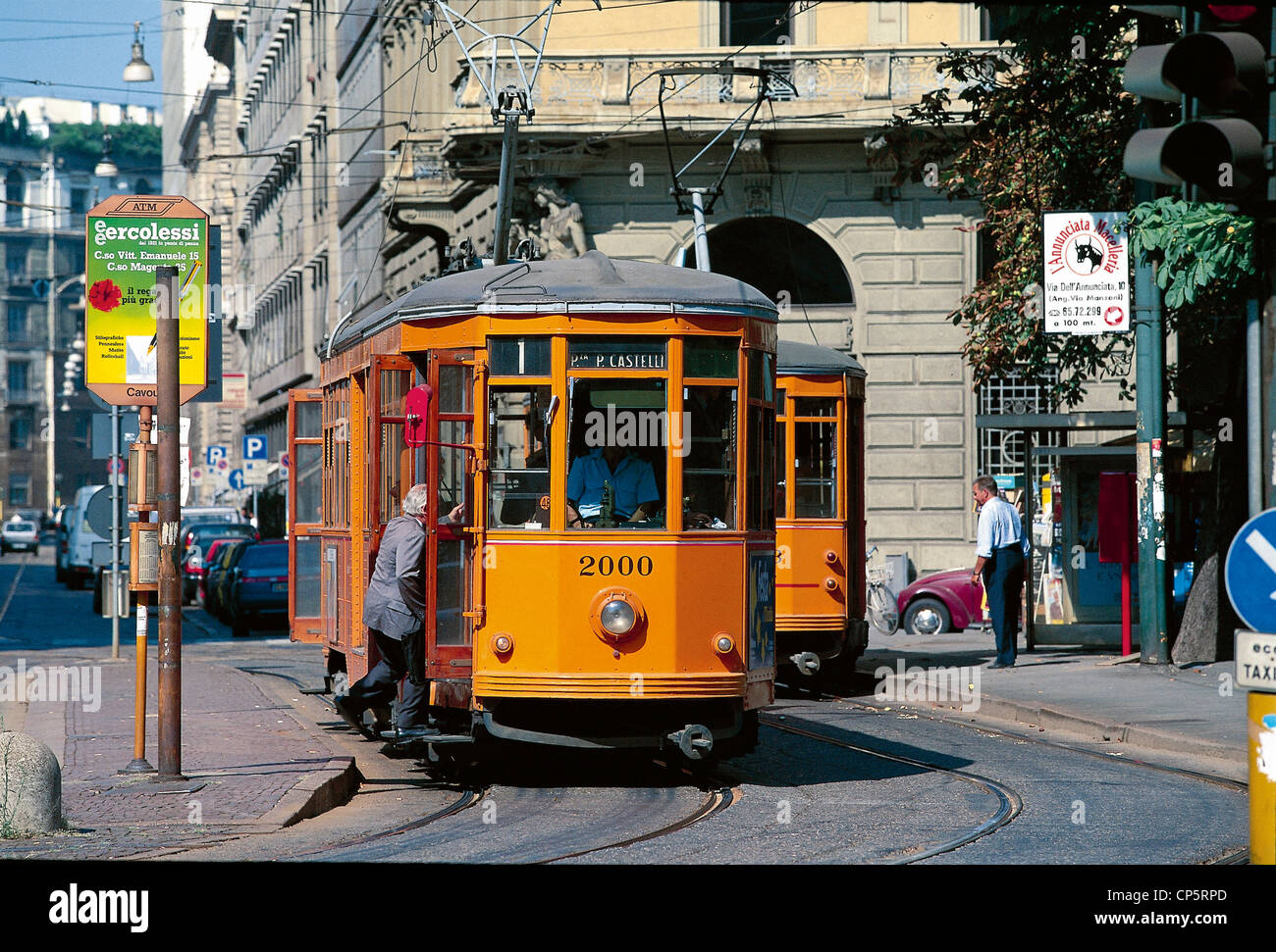 Piazza cavour hi-res stock photography and images - Alamy