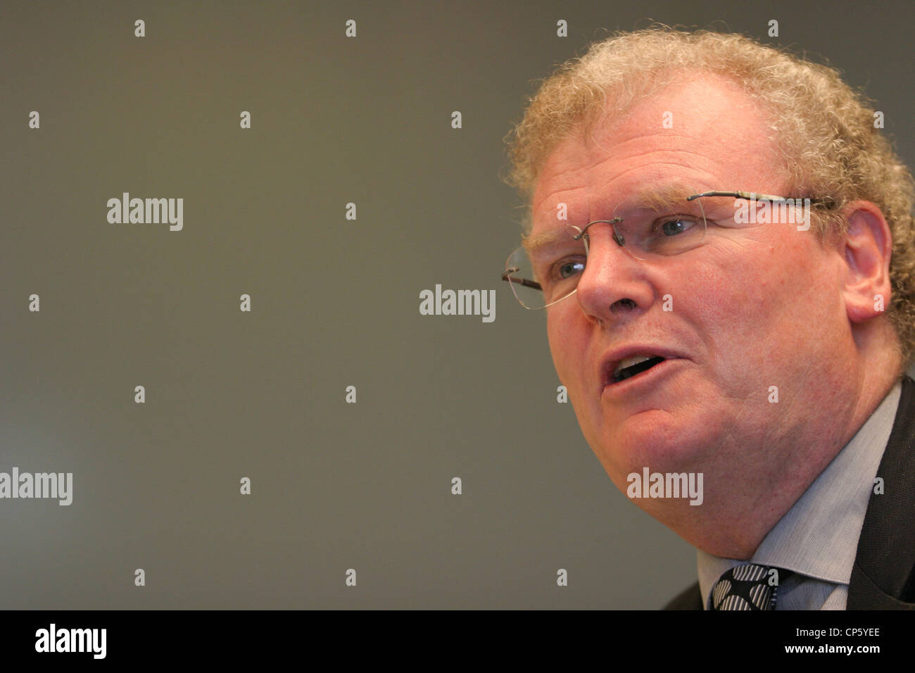 Sir Howard Stringer, of Sony, at Sony HQ. Tokyo, Japan Stock Photo - Alamy