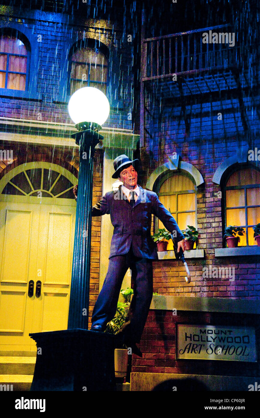 Gene kelly dancing hi-res stock photography and images - Alamy