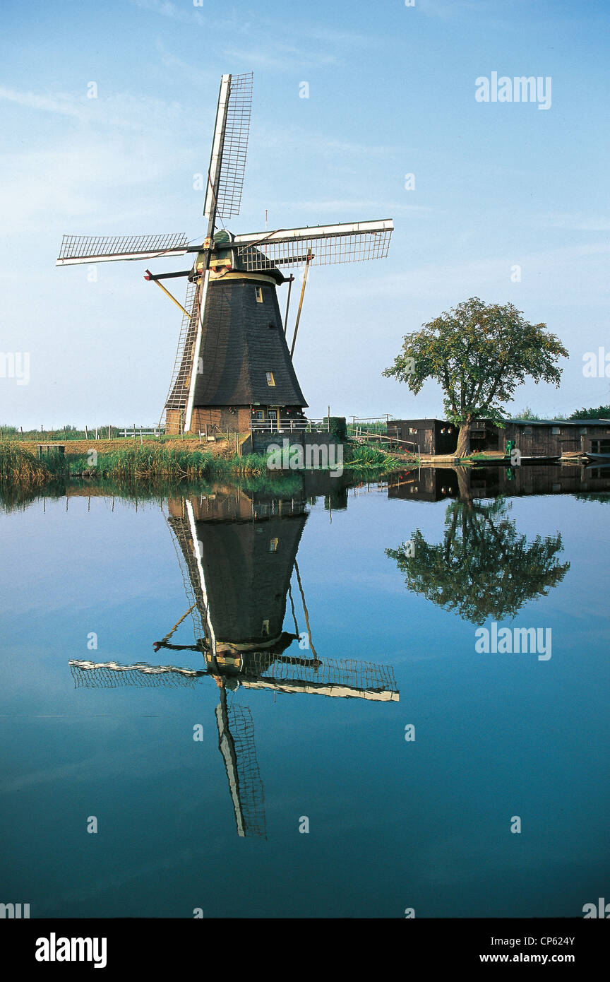 Windmill network netherlands hi-res stock photography and images - Alamy