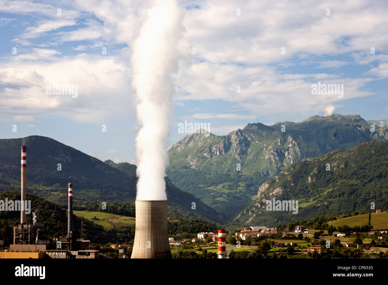 Spain, La Rioja, View of power station Stock Photo - Alamy