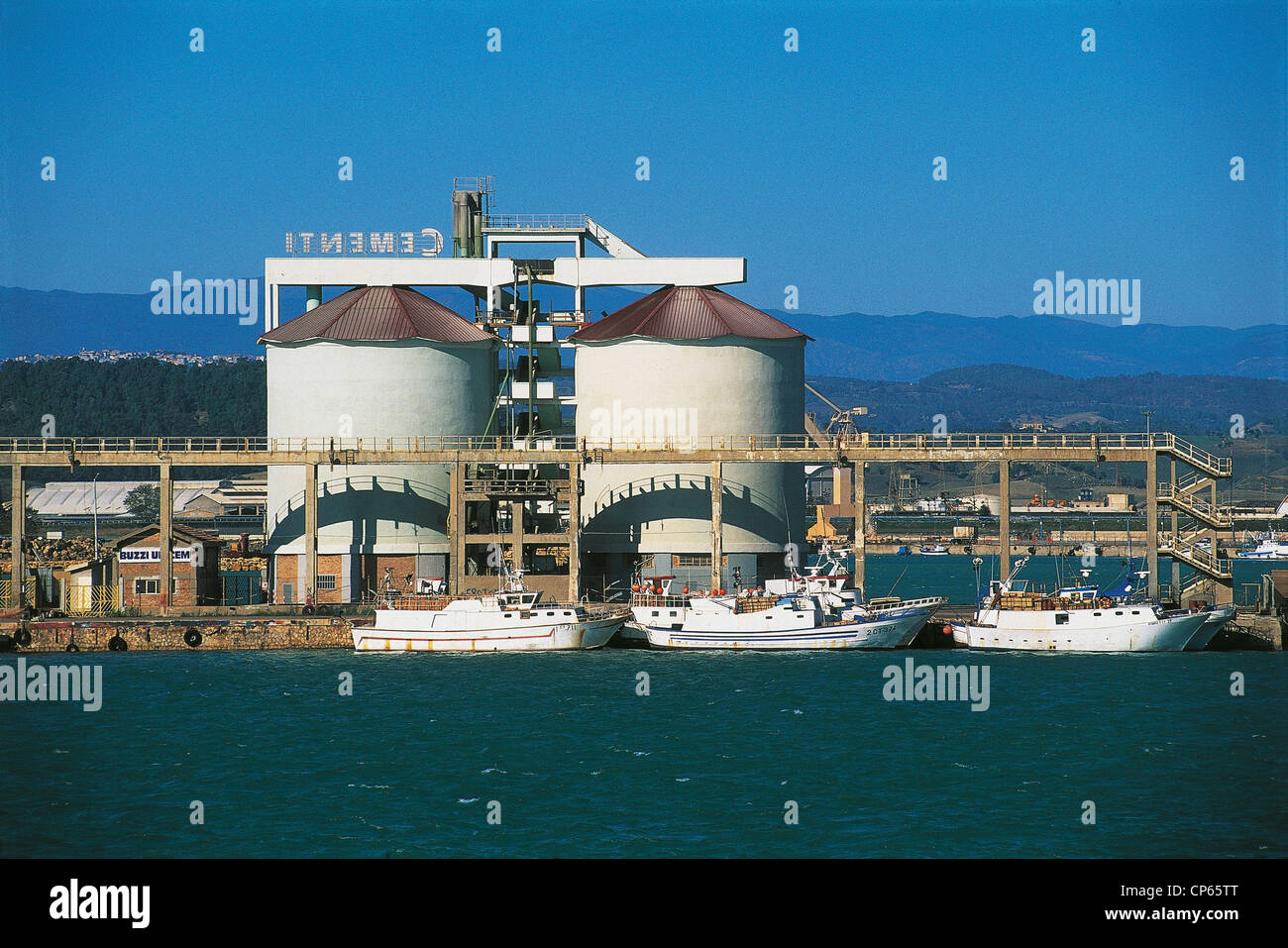Crotone port italy hi-res stock photography and images - Alamy