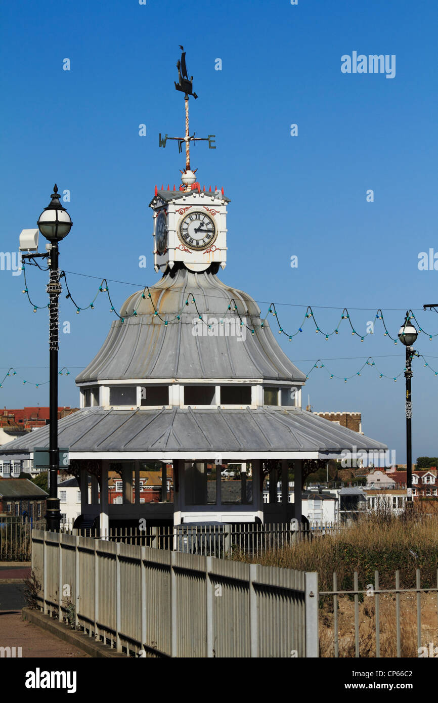 Broadstairs seafront, the clock tower and seating Stock Photo - Alamy