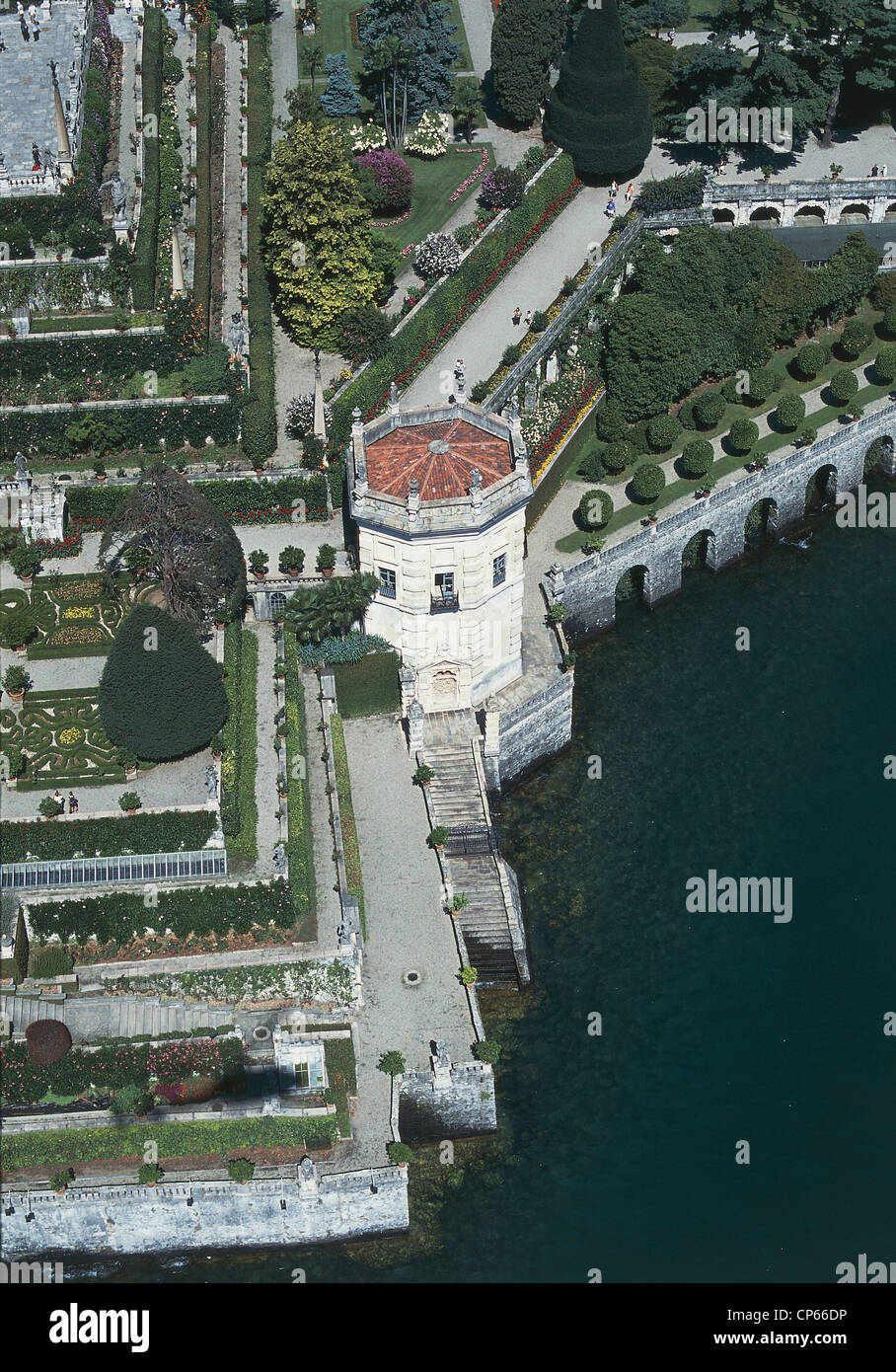 Piemonte - Lago Maggiore - Borromean Islands - Isola Bella, gardens ...