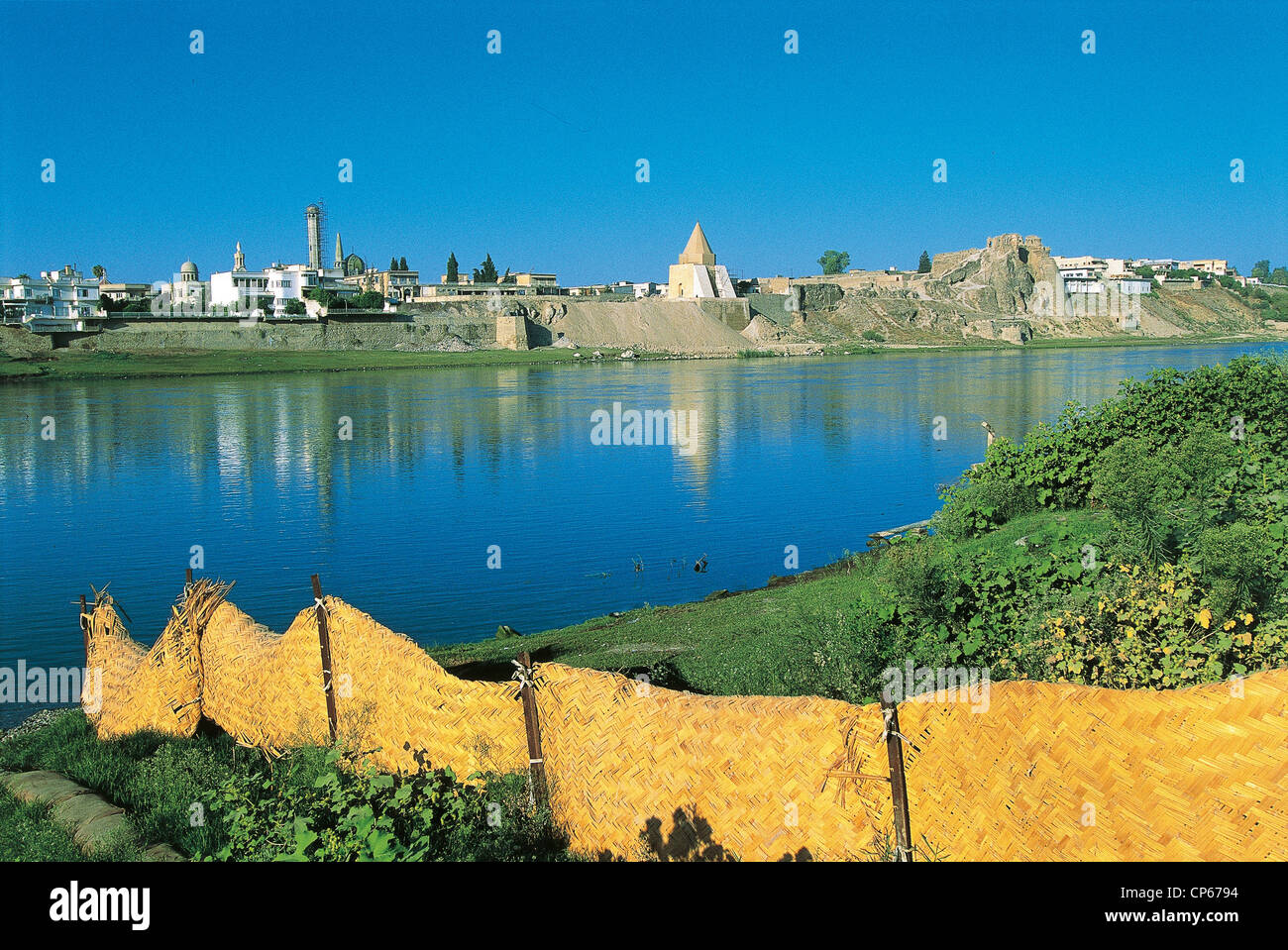 Iraq tigris hi-res stock photography and images - Alamy