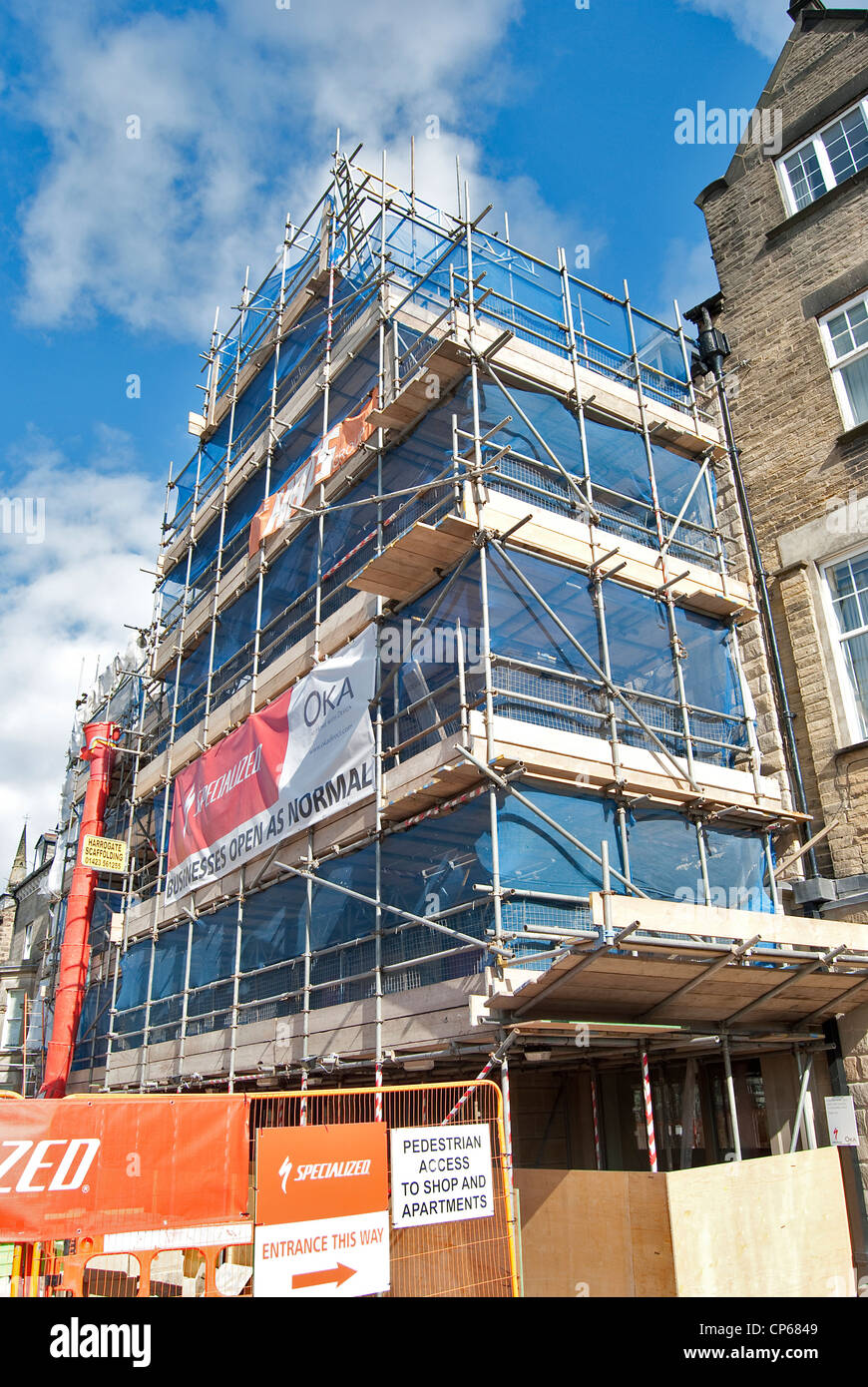 Scaffolding on a building Stock Photo - Alamy