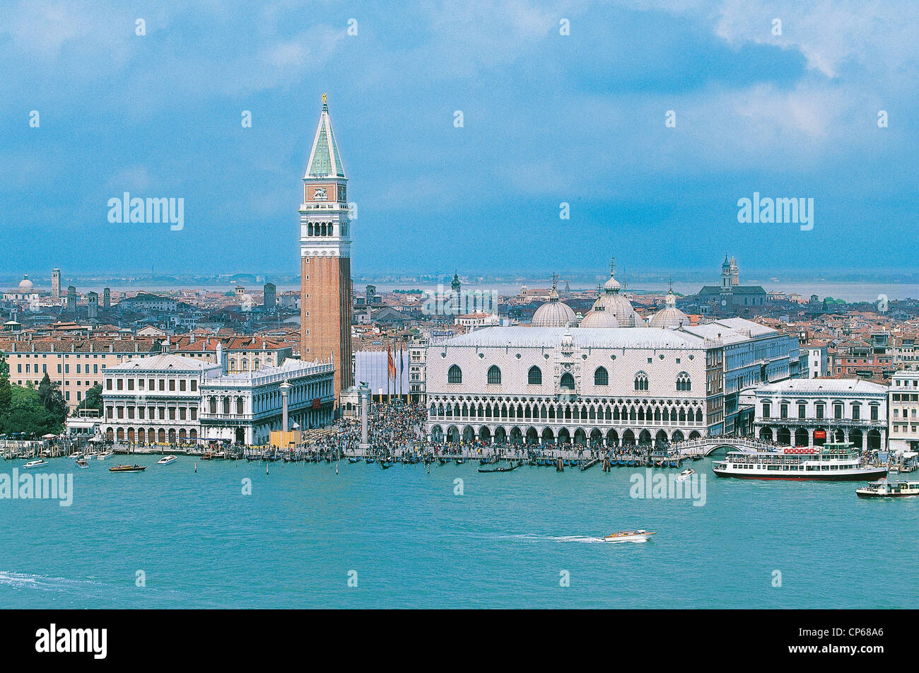 Veneto Venice Piazza San Marco Palace Of View Ducale Campanile And ...