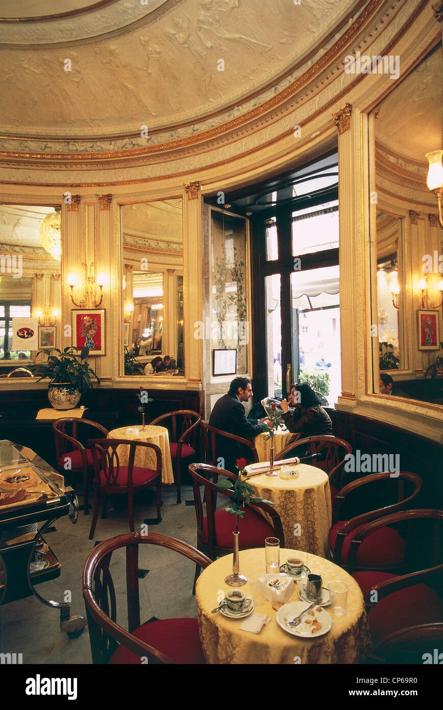 Caffe gambrinus hi-res stock photography and images - Alamy