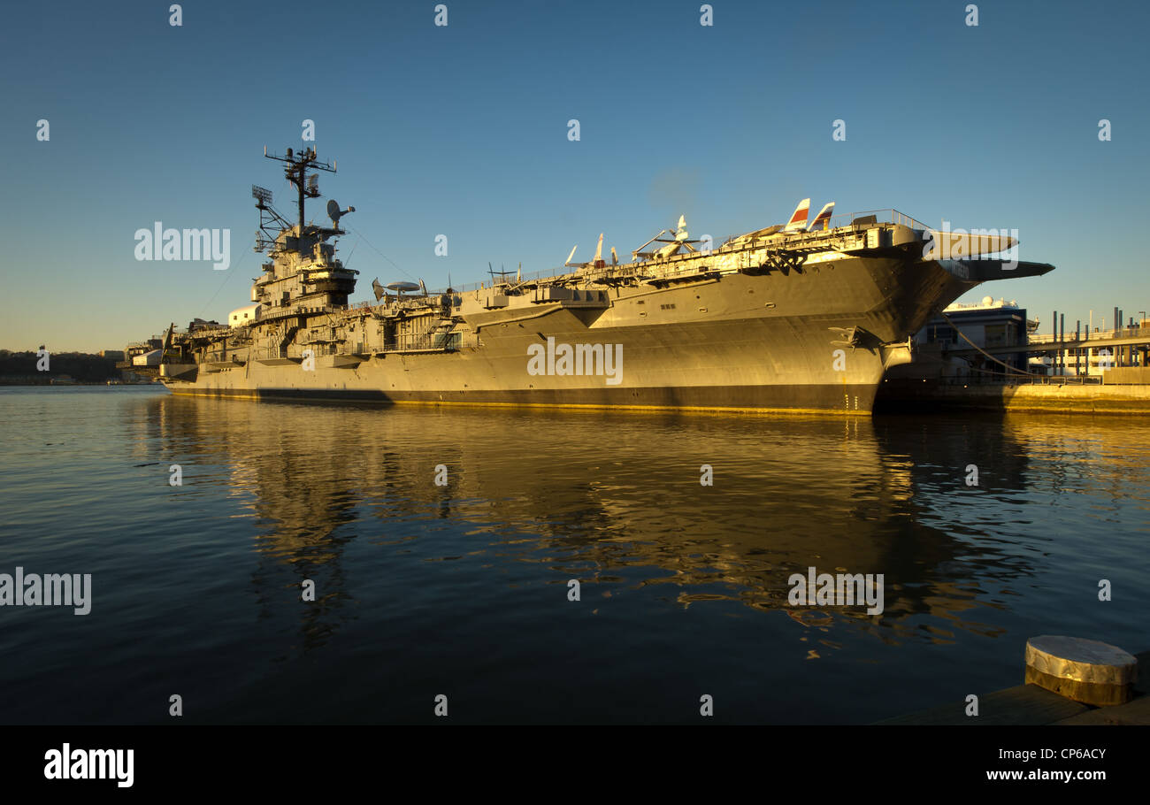Uss Intrepid High Resolution Stock Photography and Images - Alamy