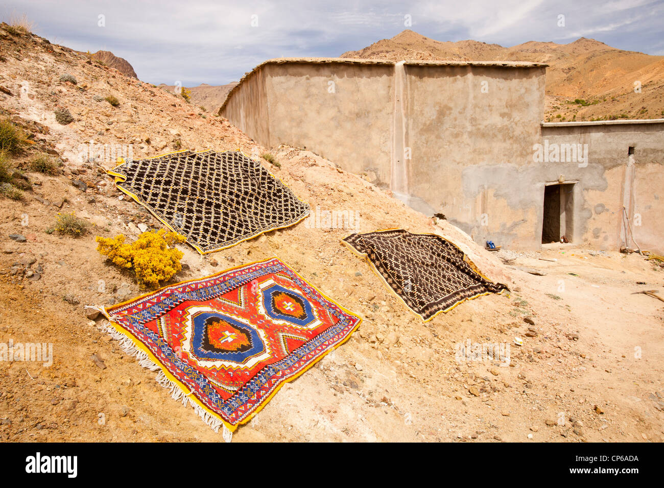 Moroccan rugs hi-res stock photography and images - Alamy