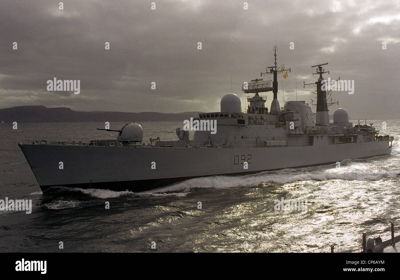 Hms sheffield hi-res stock photography and images - Alamy