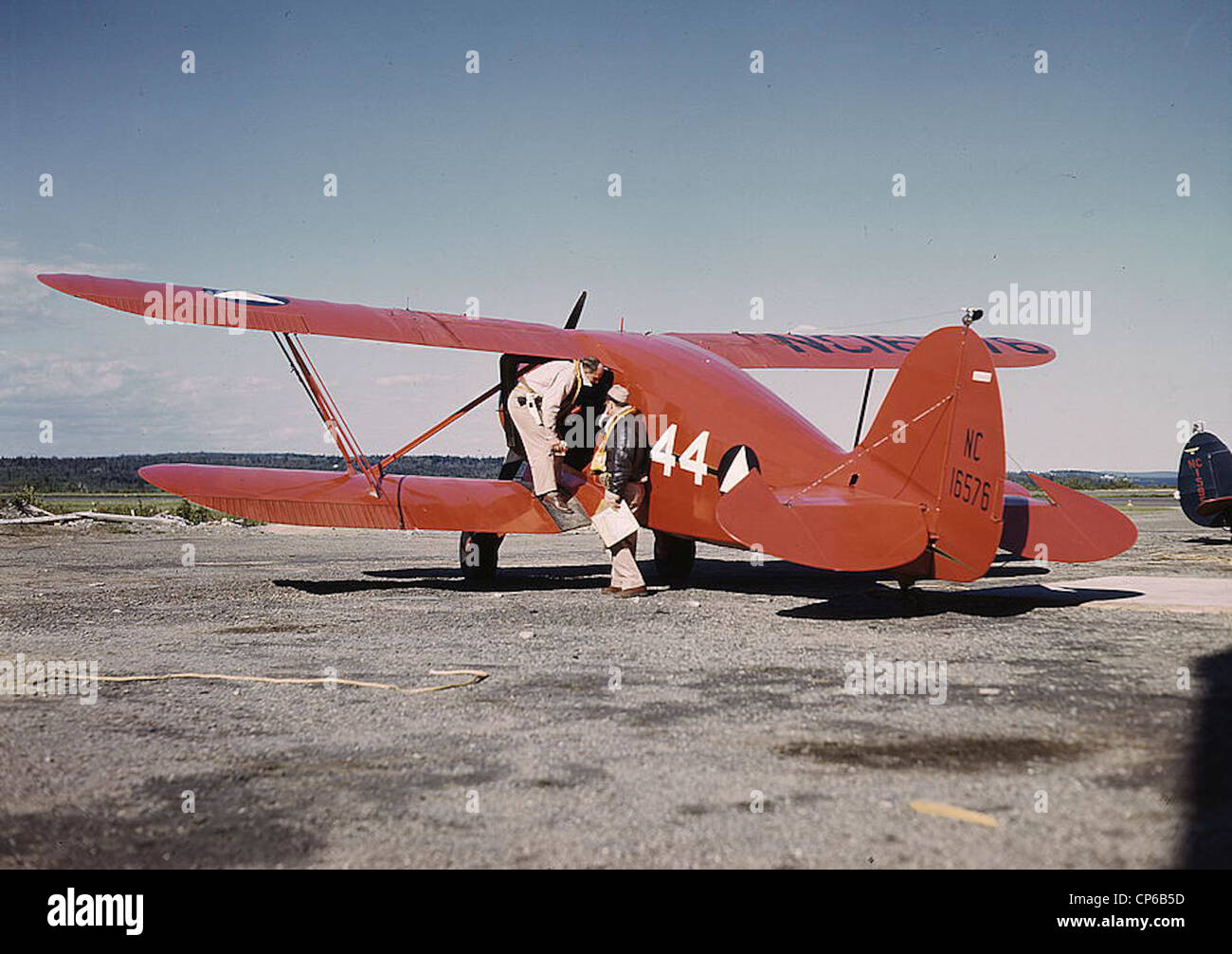 At 6 plane hi-res stock photography and images - Alamy