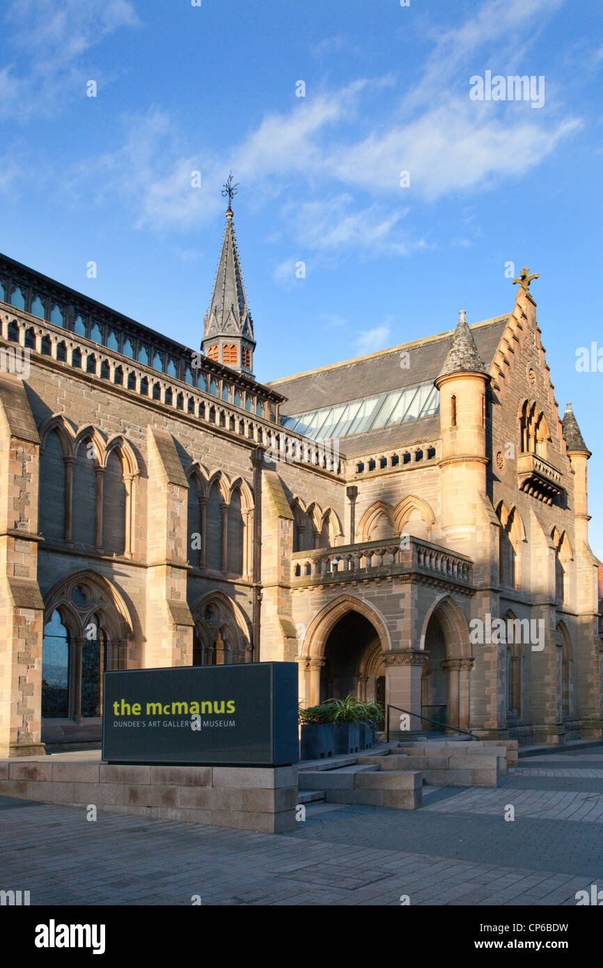 Mcmanus art gallery hi-res stock photography and images - Alamy