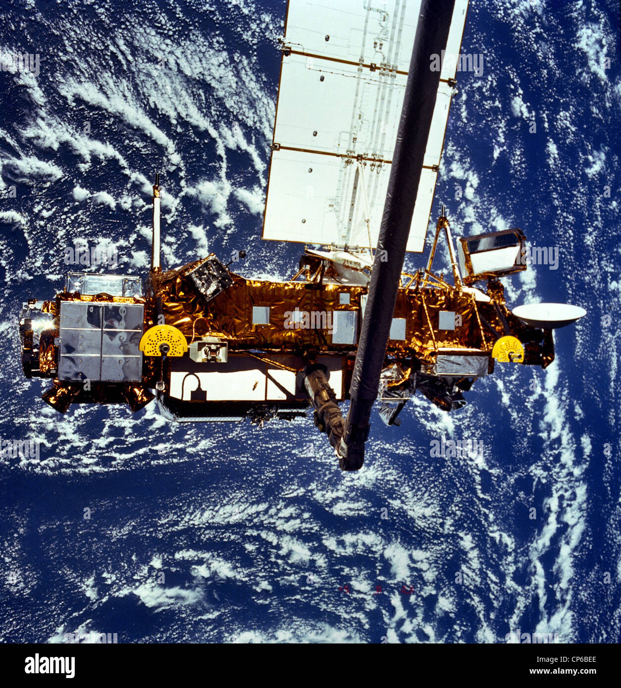 The UARS satellite was designed to study Earth's upper atmosphere ...