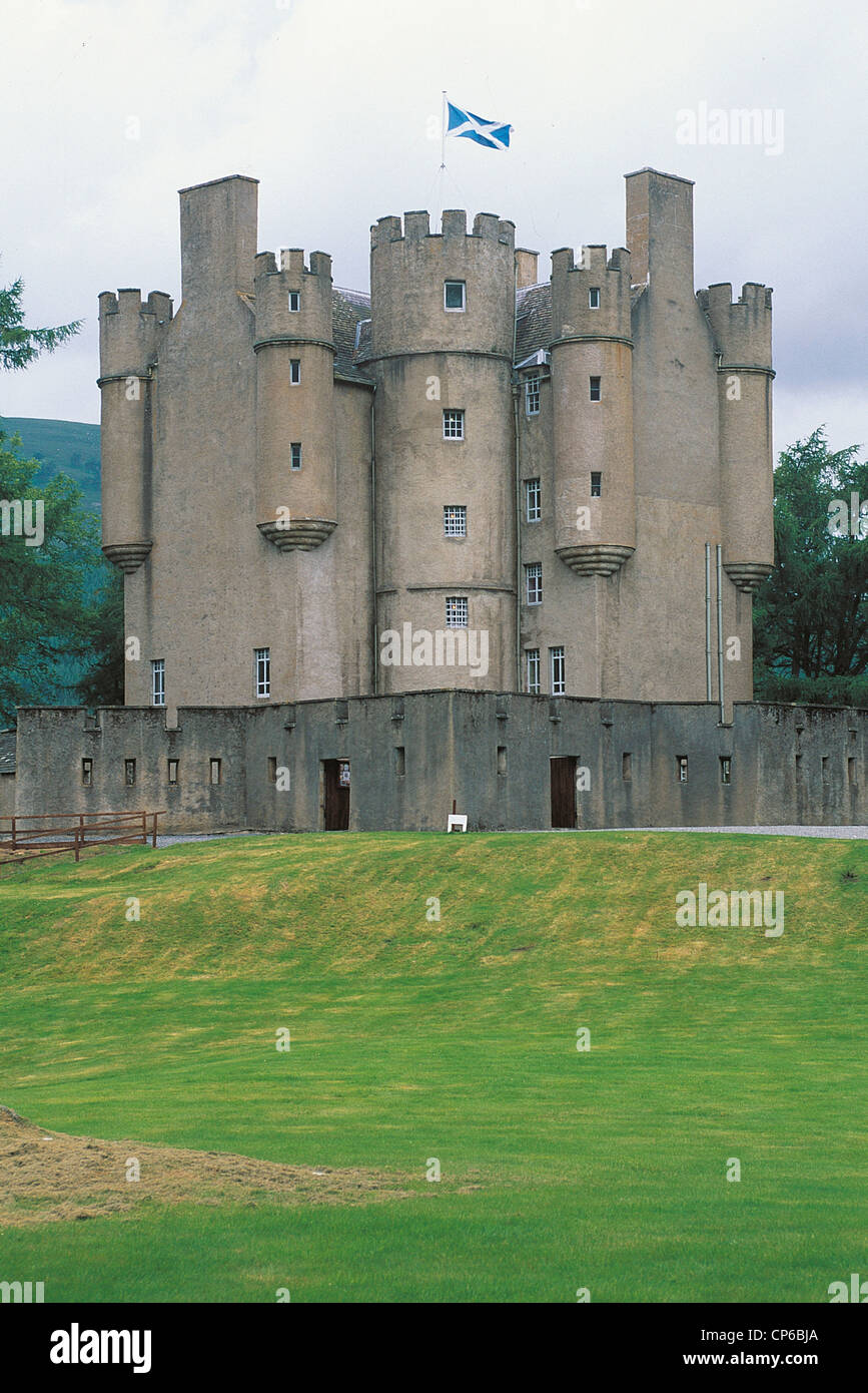 Scotland BRAEMAR BRAEMAR CASTLE Stock Photo - Alamy