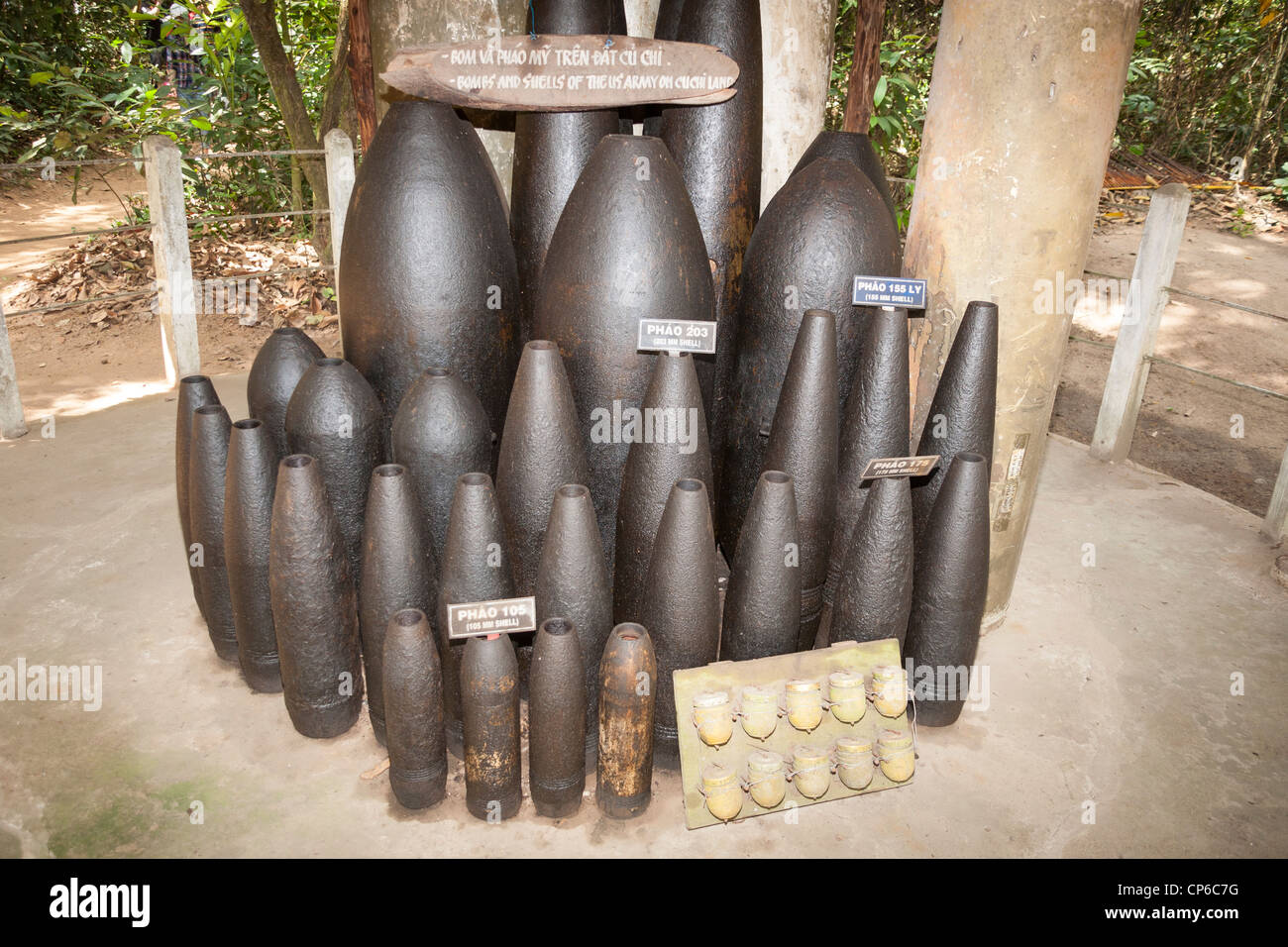 American bombs and shells used during the Vietnam War, Ben Dinh, Cu Chi ...