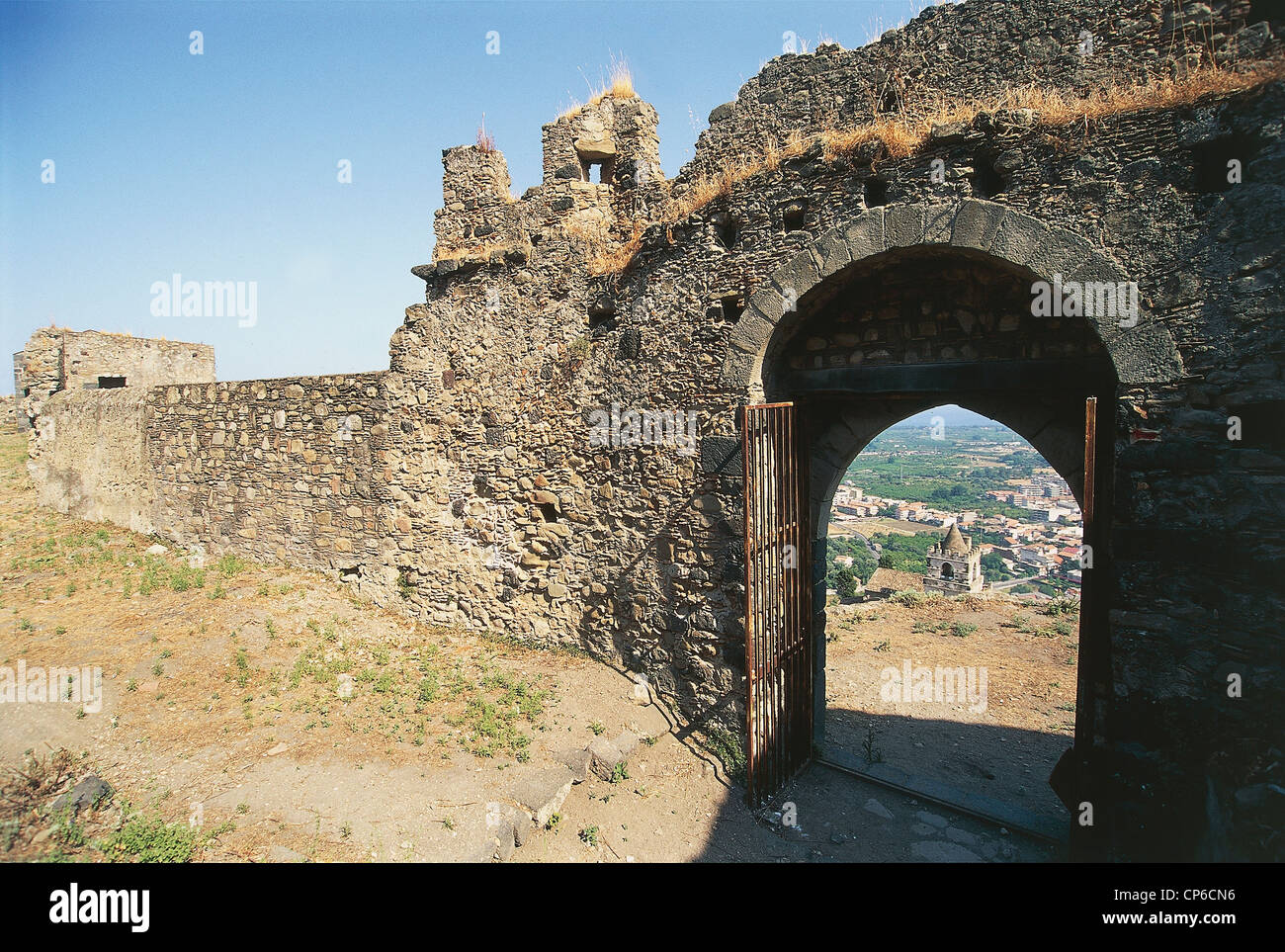 Calatabiano hi-res stock photography and images - Alamy