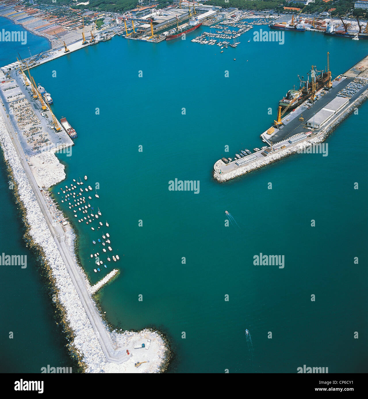 Marina di carrara italy hi-res stock photography and images - Alamy