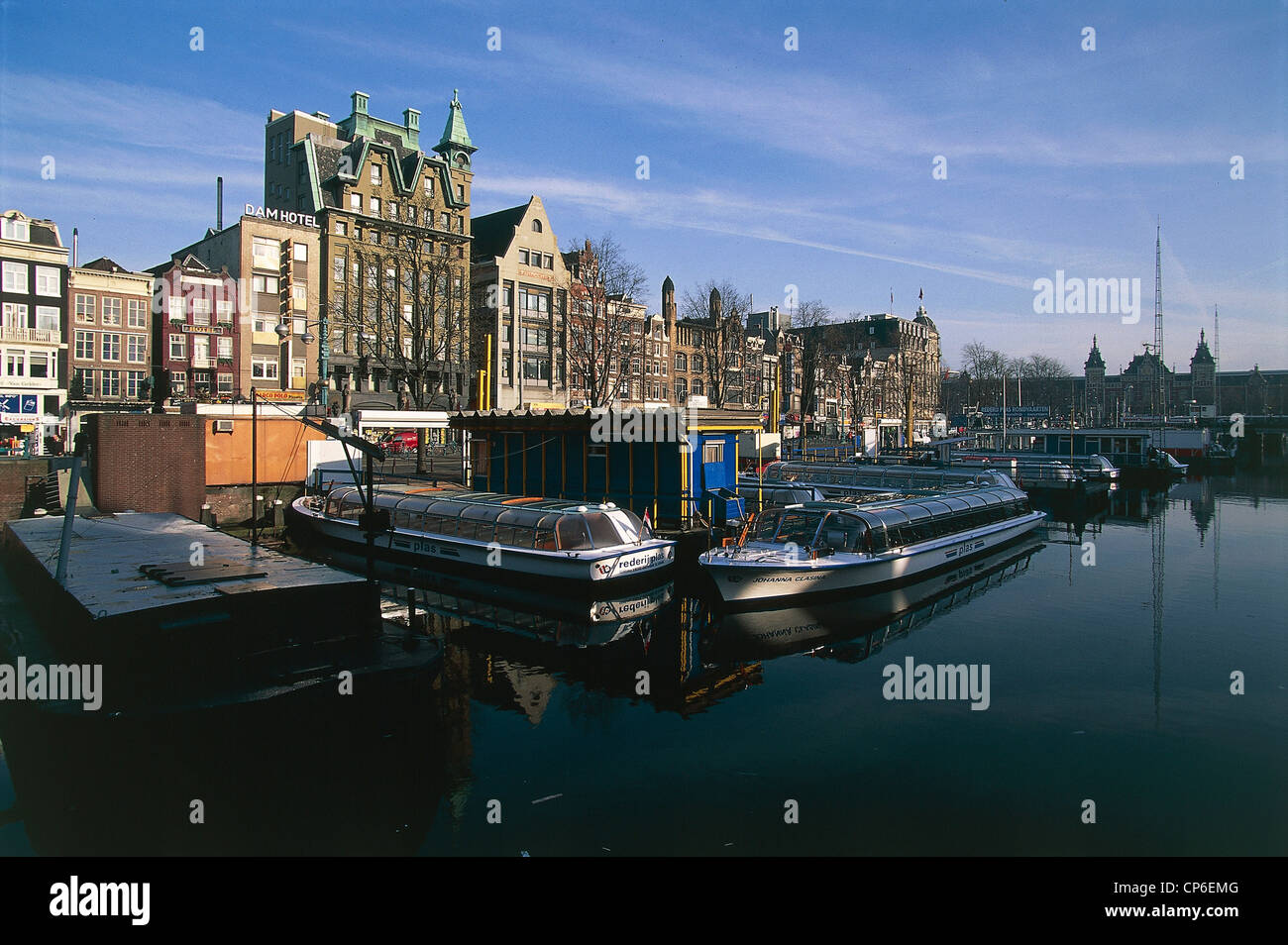Netherlands - Netherlands - Amsterdam - Dam Rak. The dock where boats ...