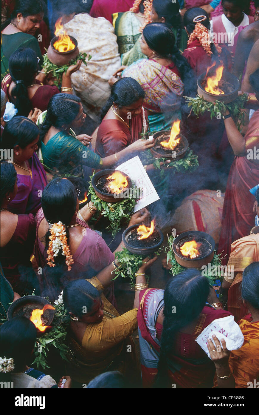 Sri Lanka - Colombo, Sivan Kovil temple to the Hindu festival Stock ...