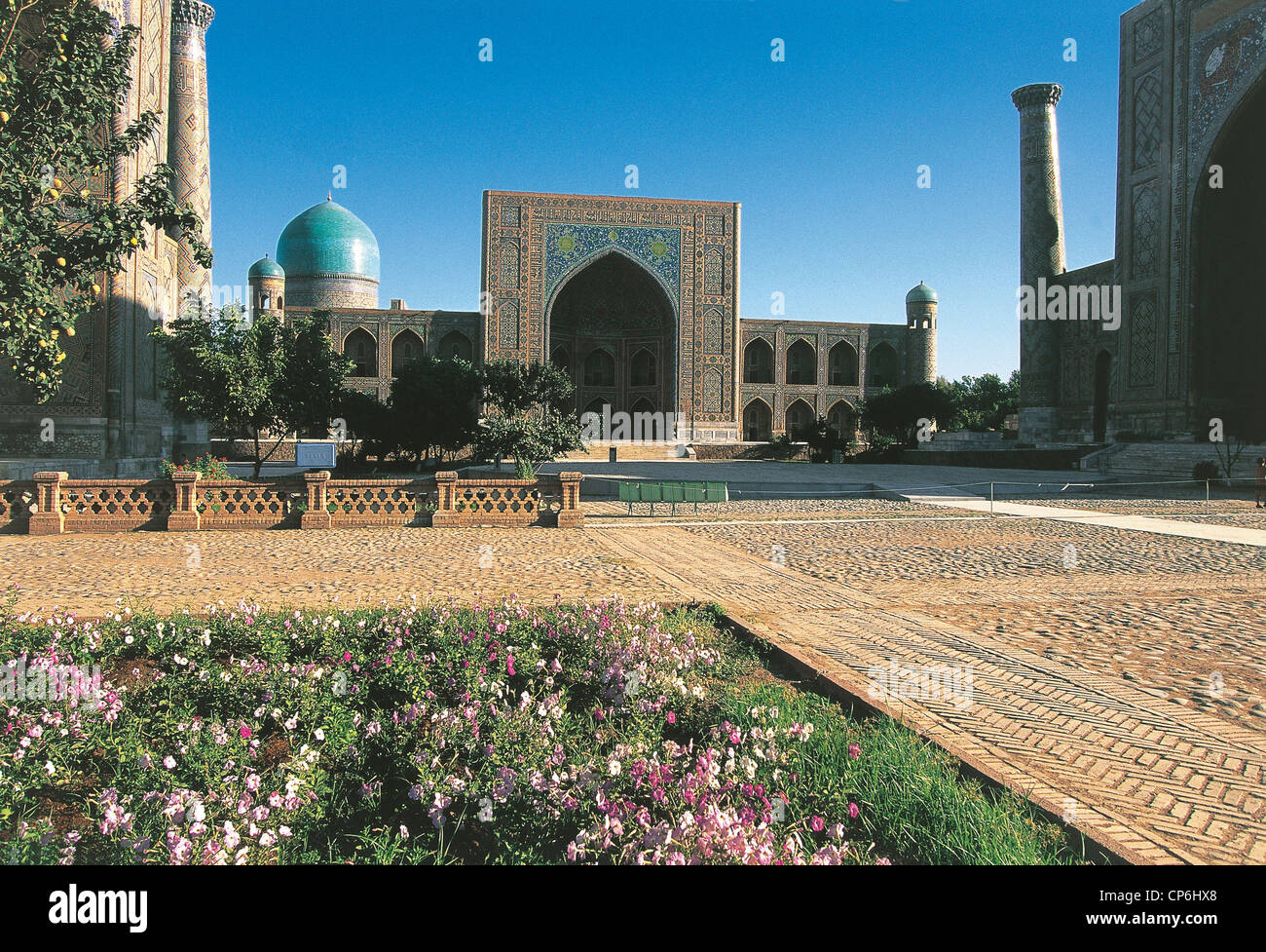 UZBEKISTAN SAMARCANDA Registan Stock Photo - Alamy