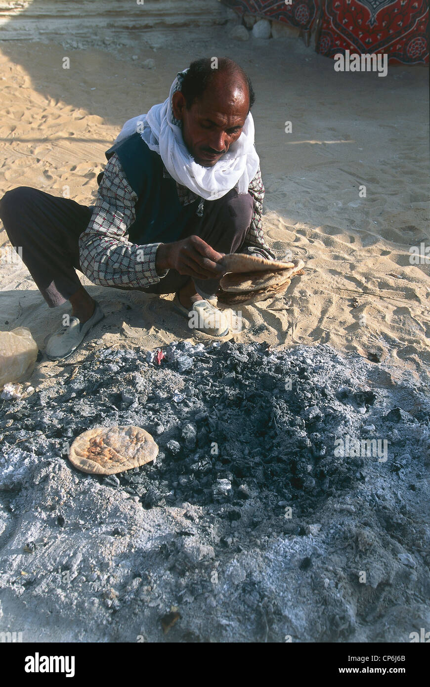 Bread baking egypt hi-res stock photography and images - Alamy