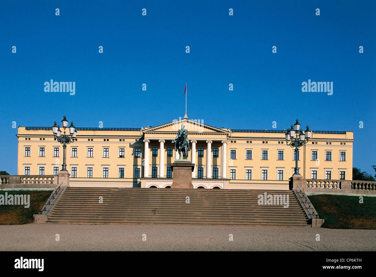Norway Oslo, Royal Palace (Kongelige Slott, architect Linstow HDF 1825 ...