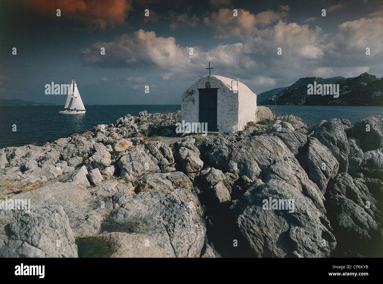 Kamini hydra hi-res stock photography and images - Alamy