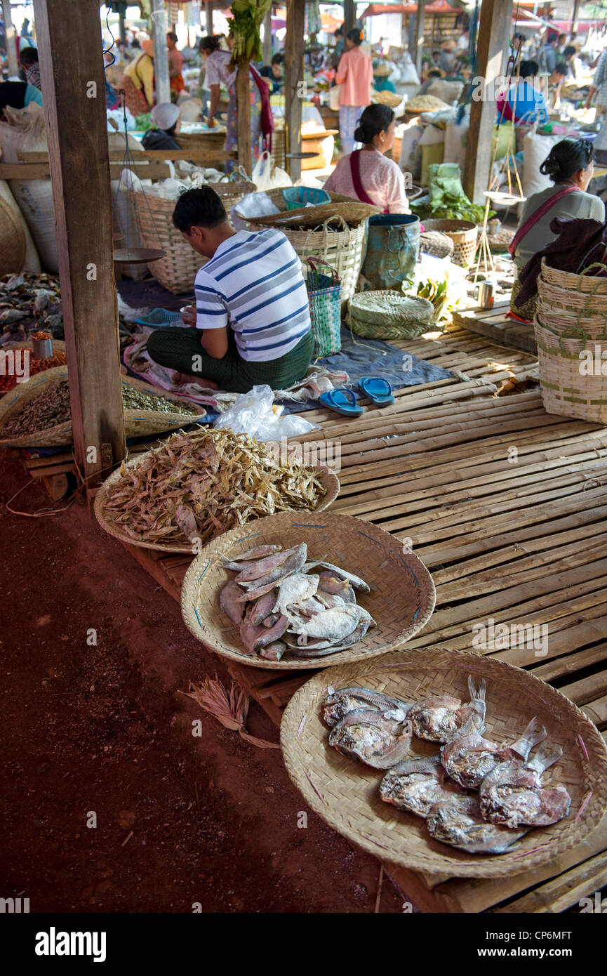 Salted dried fish vendor hi-res stock photography and images - Alamy