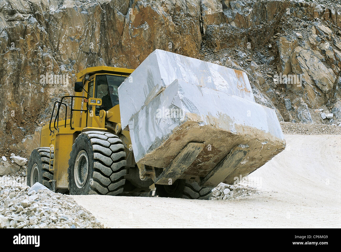 Transport of marble hi-res stock photography and images - Alamy
