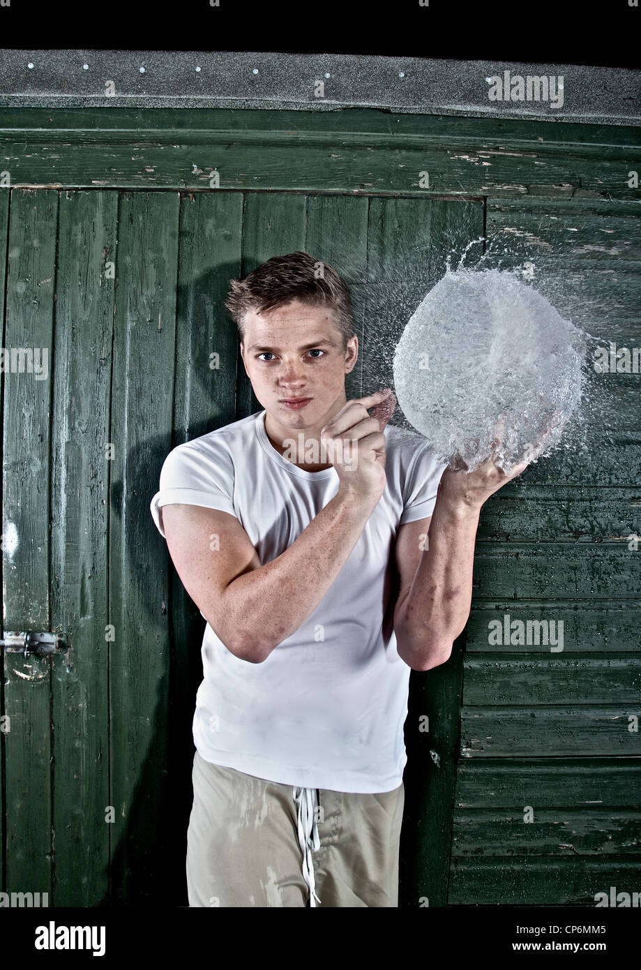 Water balloon hi-res stock photography and images - Alamy