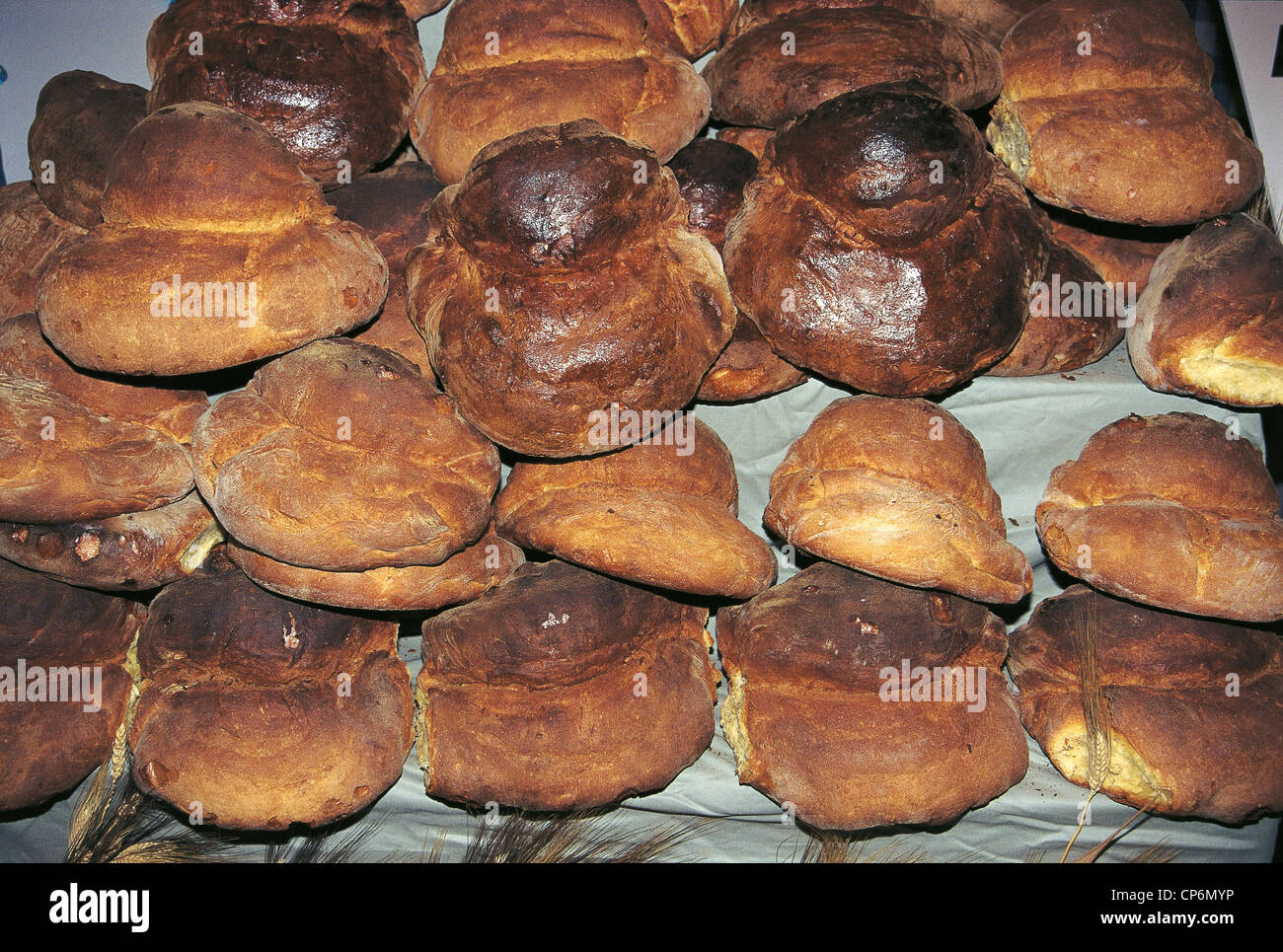 Puglia - Altamura (Ba). Typical bread Stock Photo - Alamy