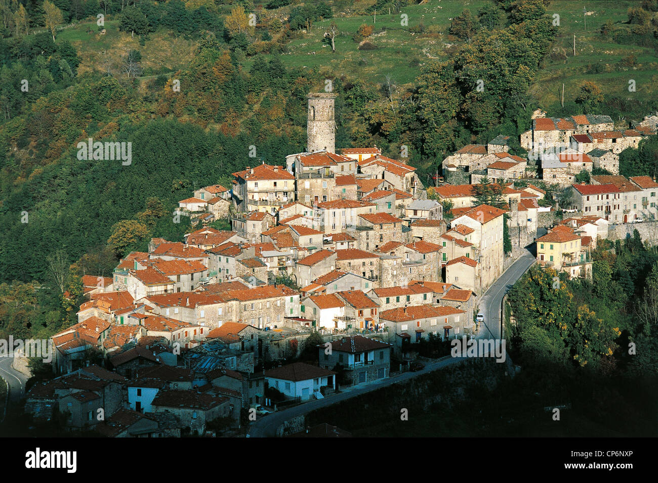 TUSCANY NATURAL PARK Apuan Alps MINUCCIANO Stock Photo - Alamy