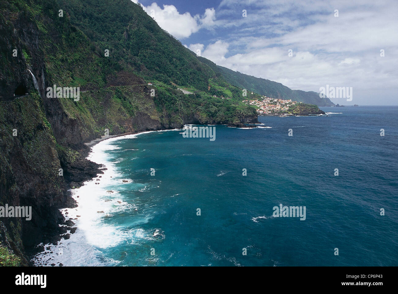 Portugal - Archipelago of Madeira - Madeira Island - Cliff VEU de Noiva ...