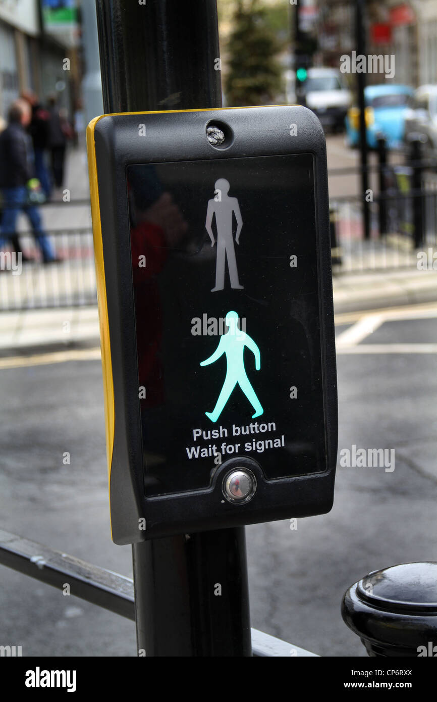Pedestrian light controlled crossing hi-res stock photography and ...