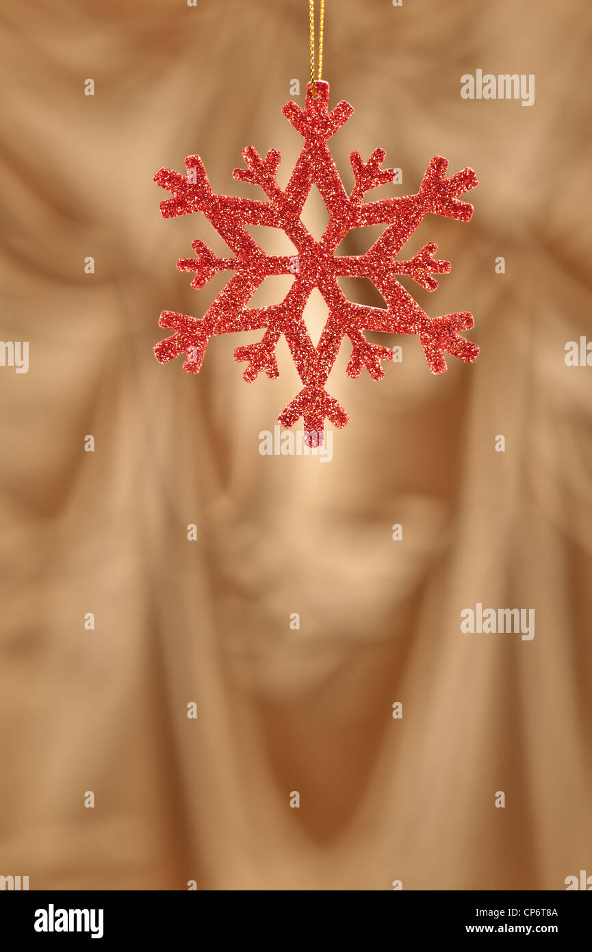 Very shiny snow with reflections hi-res stock photography and images ...