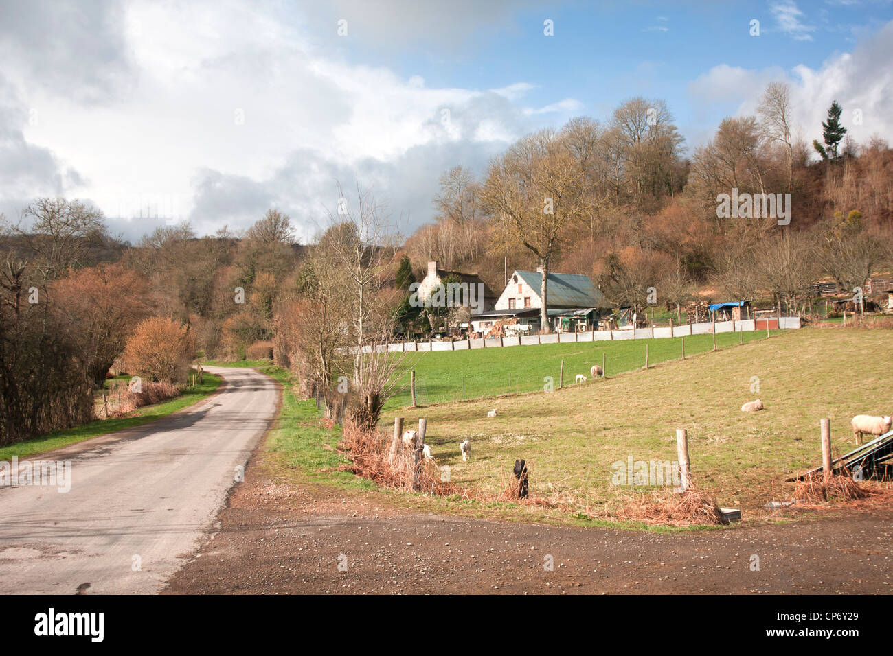 A road side farm house Stock Photo - Alamy