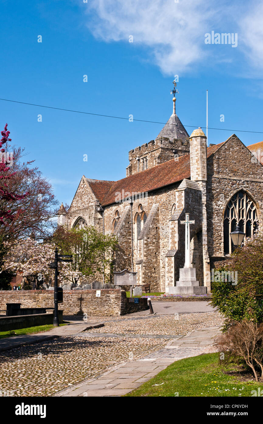 St marys parish church rye hi-res stock photography and images - Alamy