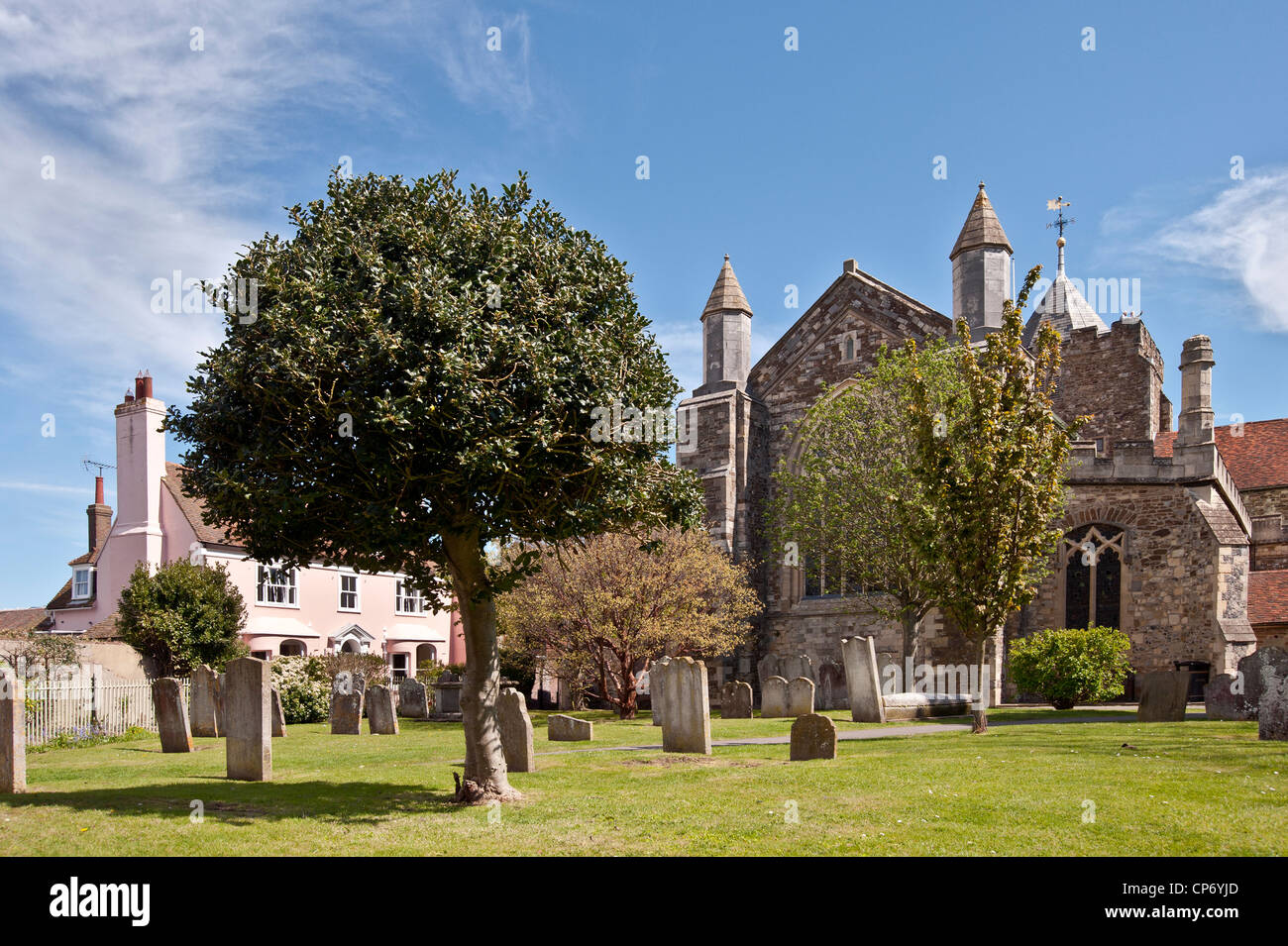 Rye church and graveyard hi-res stock photography and images - Alamy
