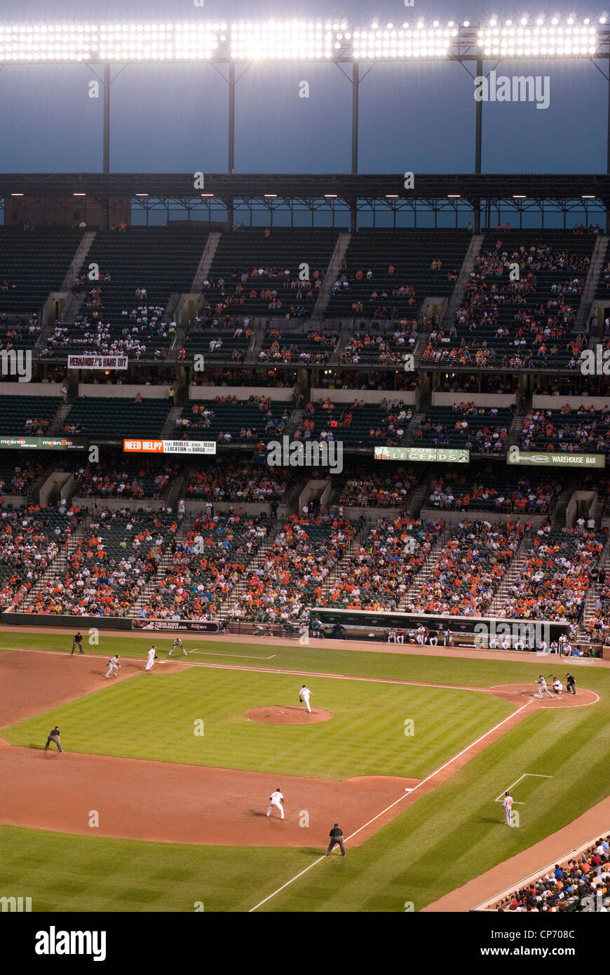 Stadium seats fans hi-res stock photography and images - Alamy