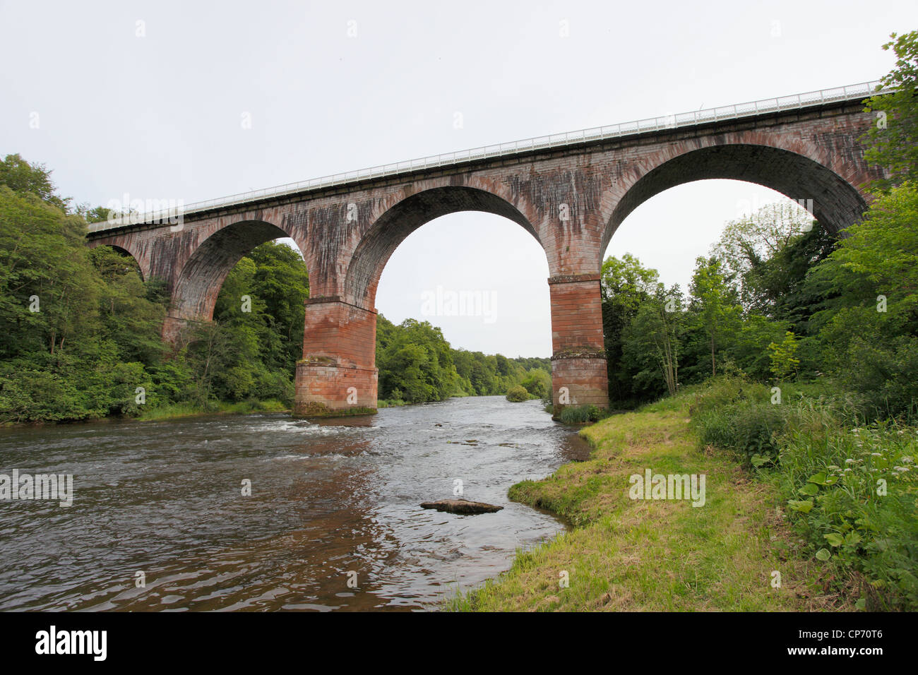Wetheral Viaduct over the River Eden near Wetheral in Cumbria, UK Stock ...
