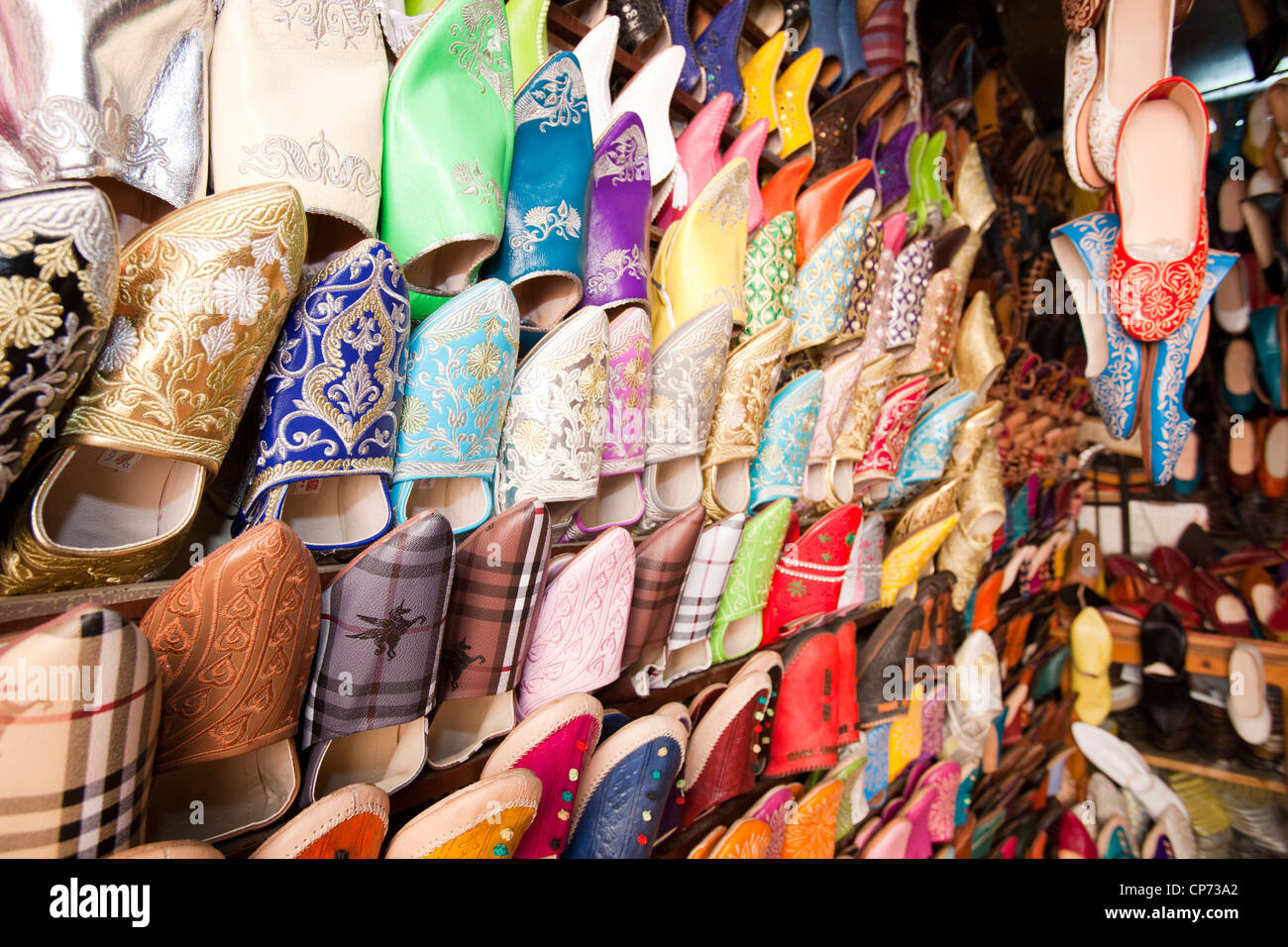 traditional Moroccan slippers in a souk in Marrakech Stock Photo - Alamy