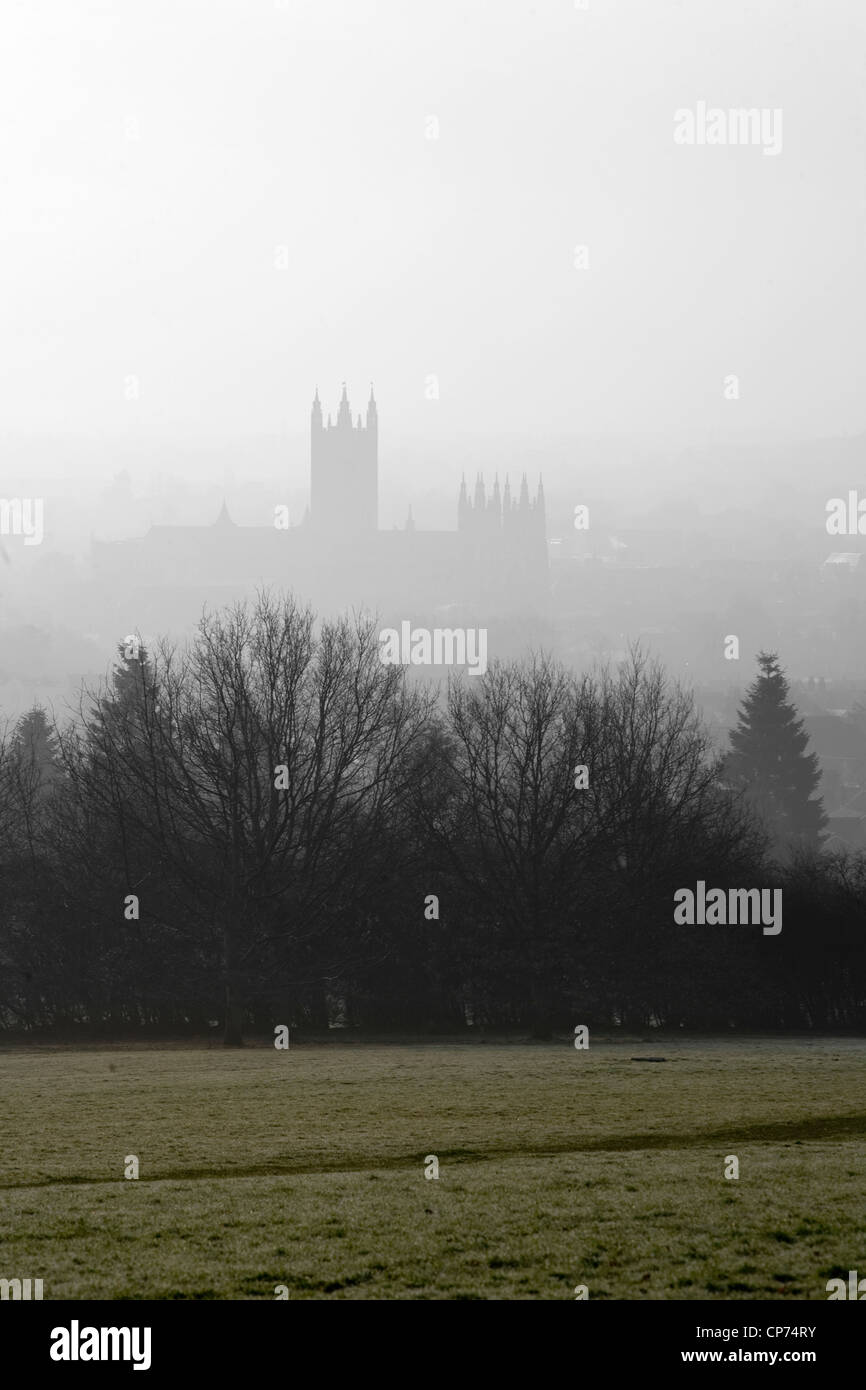 Stand in mist hi-res stock photography and images - Alamy