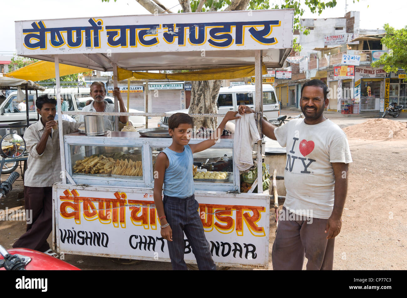 India Street Food Cart High Resolution Stock Photography and Images - Alamy