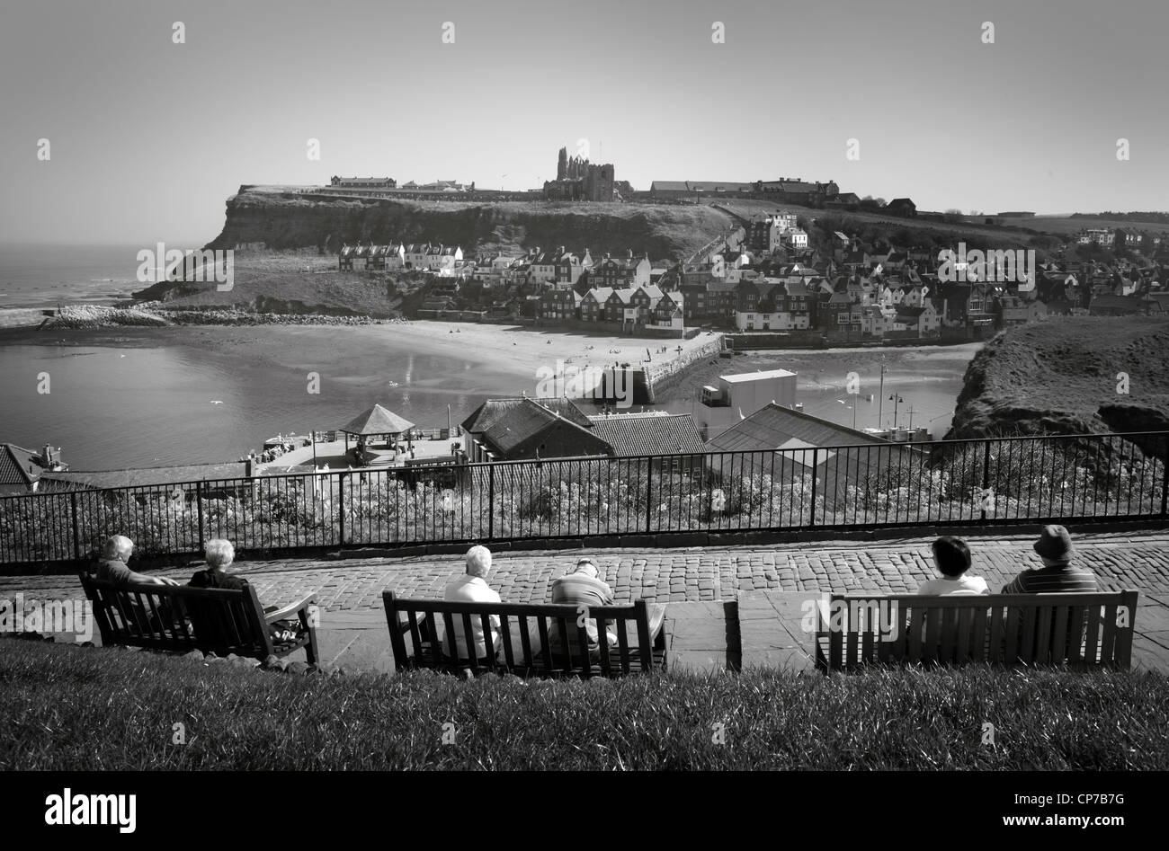 Whitby in black and white hi-res stock photography and images - Alamy