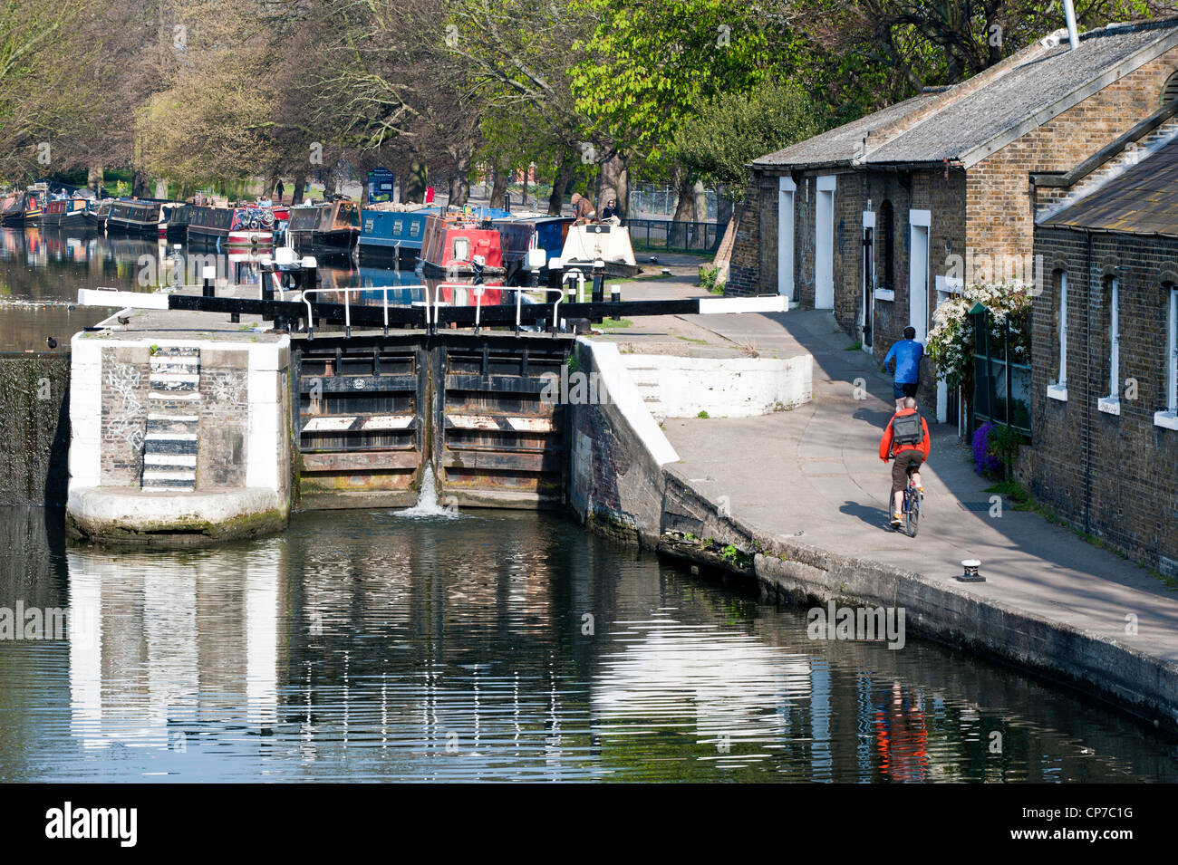 Regents lock hi-res stock photography and images - Alamy